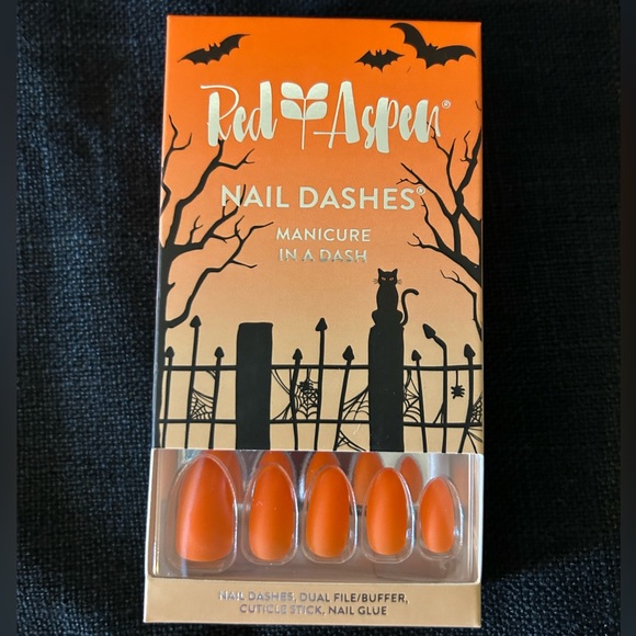 Red Aspen | Makeup | New Red Aspen | Poshmark